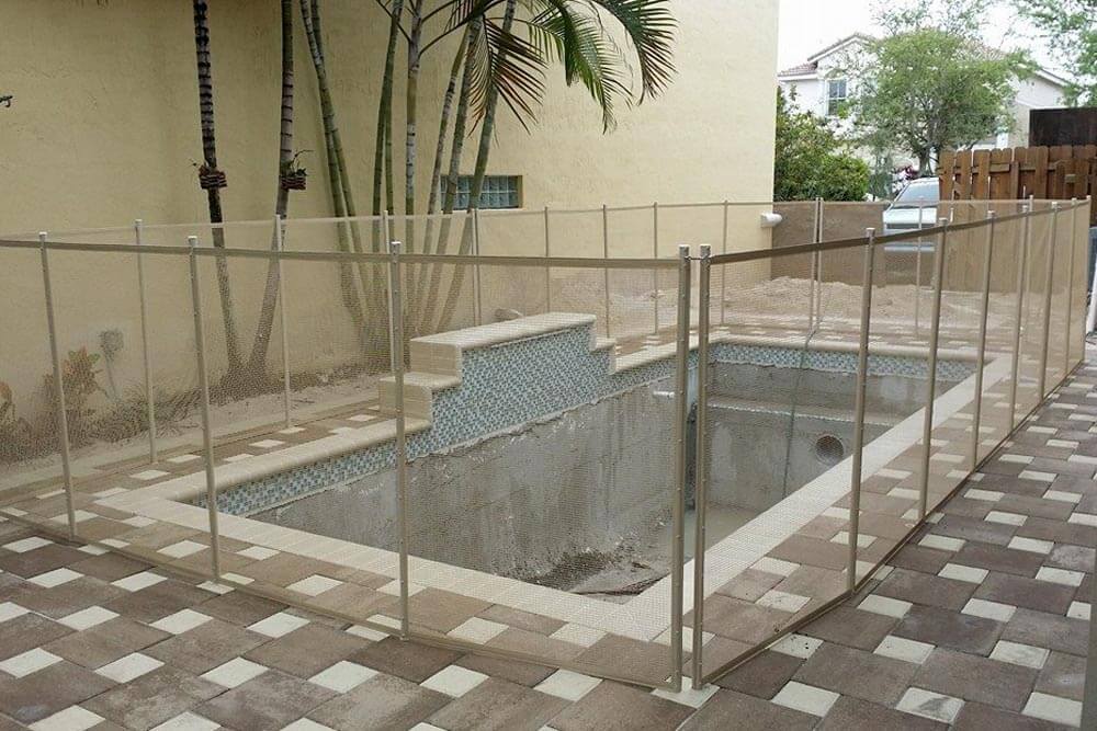 Premium Clearview Pool Fences - Baby Guard